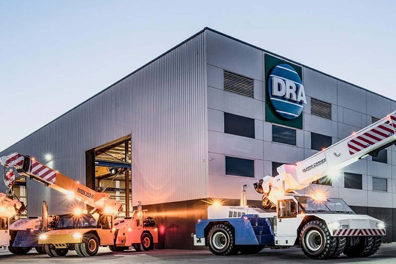 Sourcing The Only Humma Crane In Brisbane