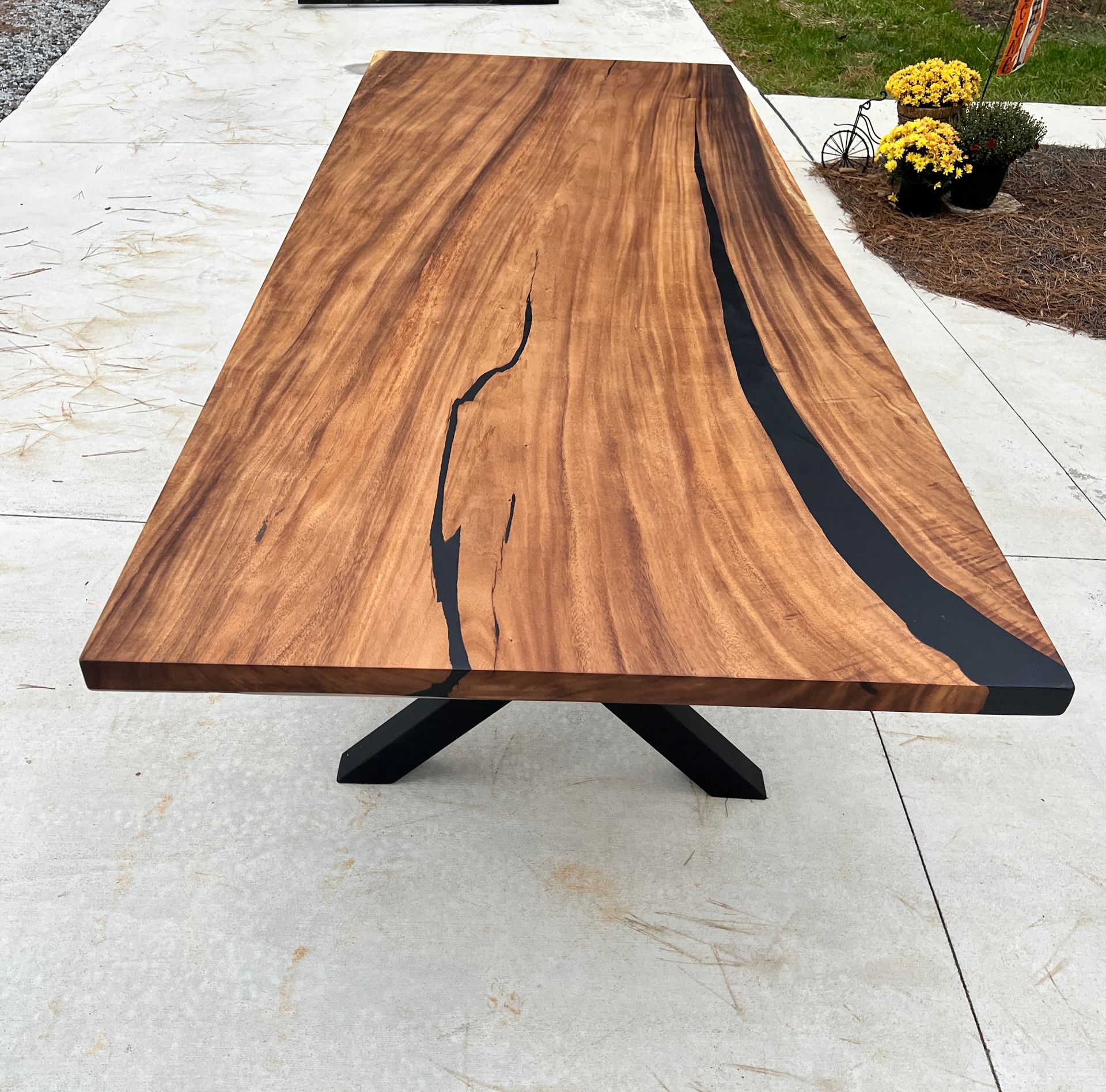 Custom Furniture & Epoxy Table Buyer’s Guide | Charlotte NC