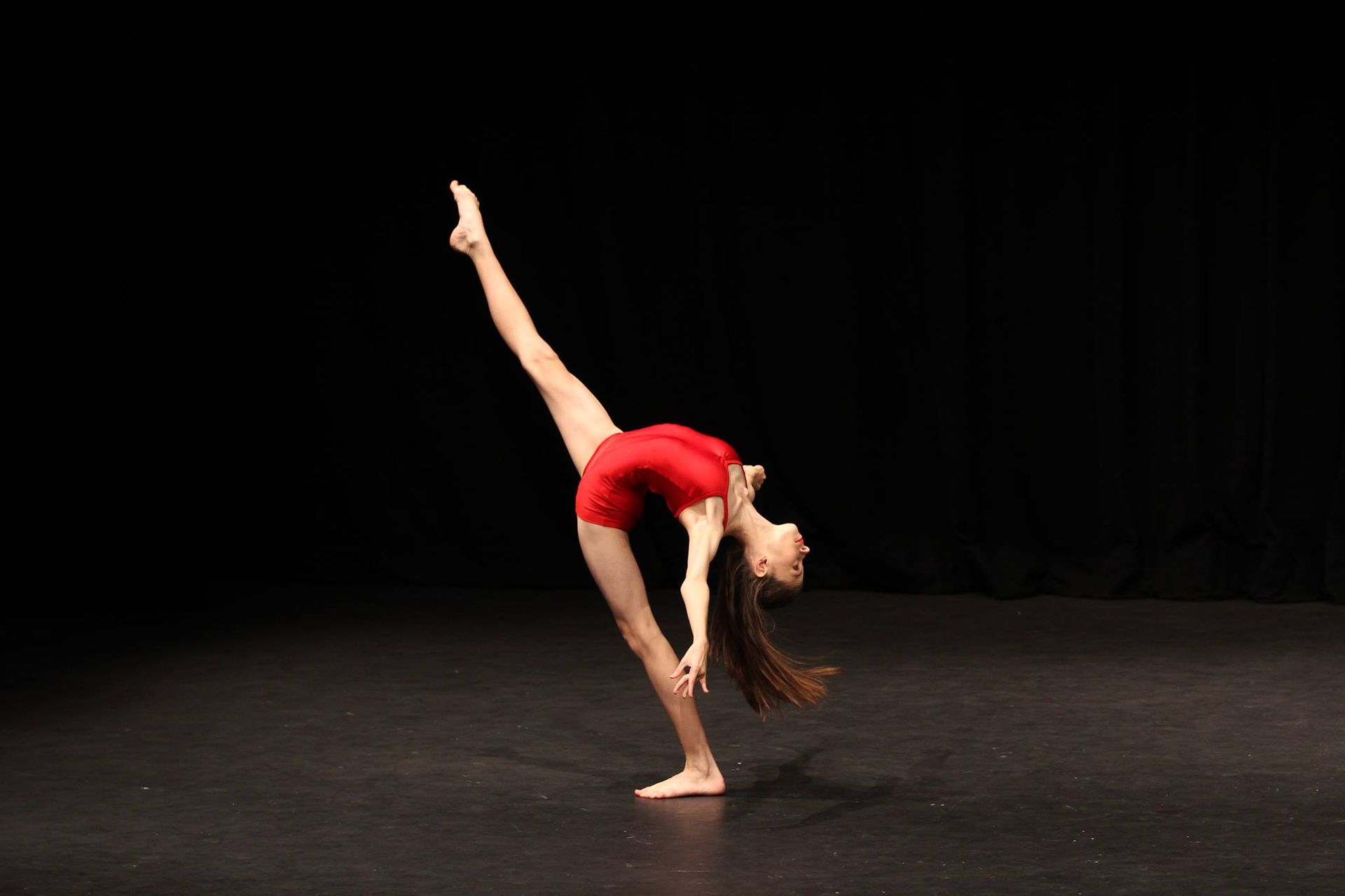 Contemporary Dance Classes in Townsville | Ann Roberts School of Dance