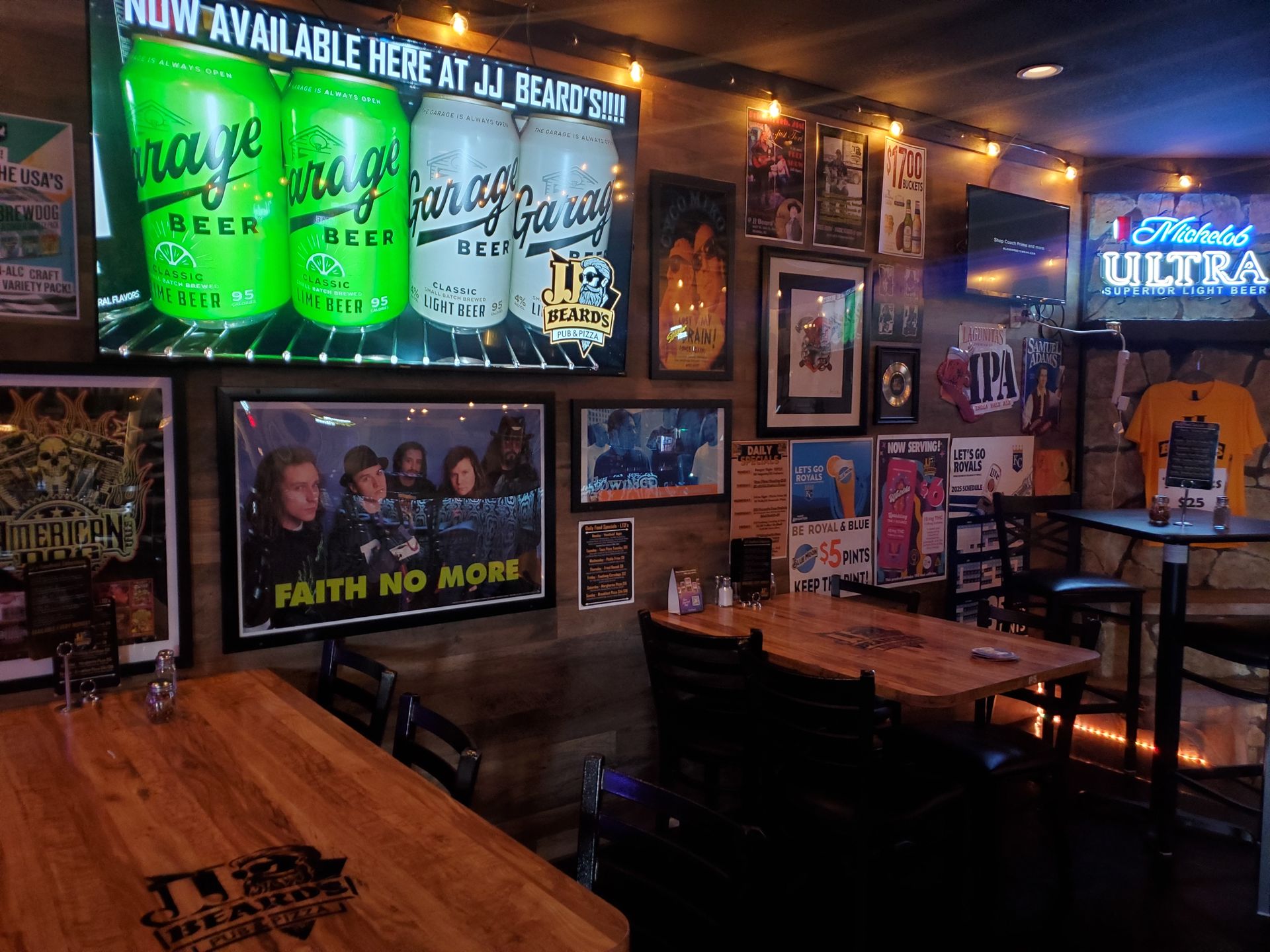 Live Music Bar & Pizza | JJ Beard's Pub & Pizza | Wichita, KS