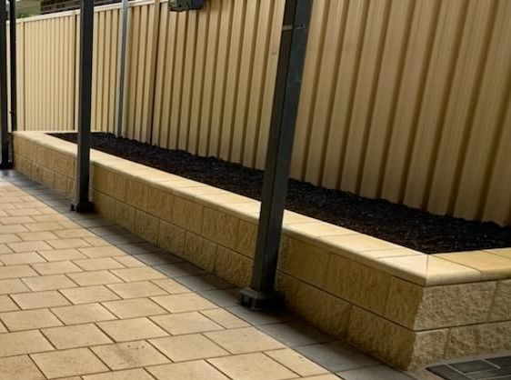 Segmental Retaining Wall Blocks | Adelaide, SA | Playford Pavers