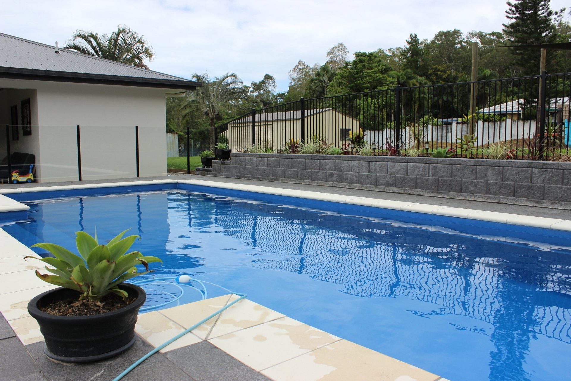 Platinum sandblasted Limestone - Playford Pavers