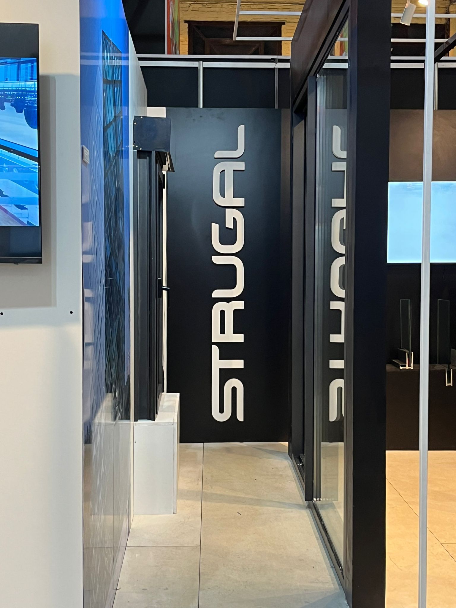 Servicios | Gama Carteles en Montevideo, Uruguay