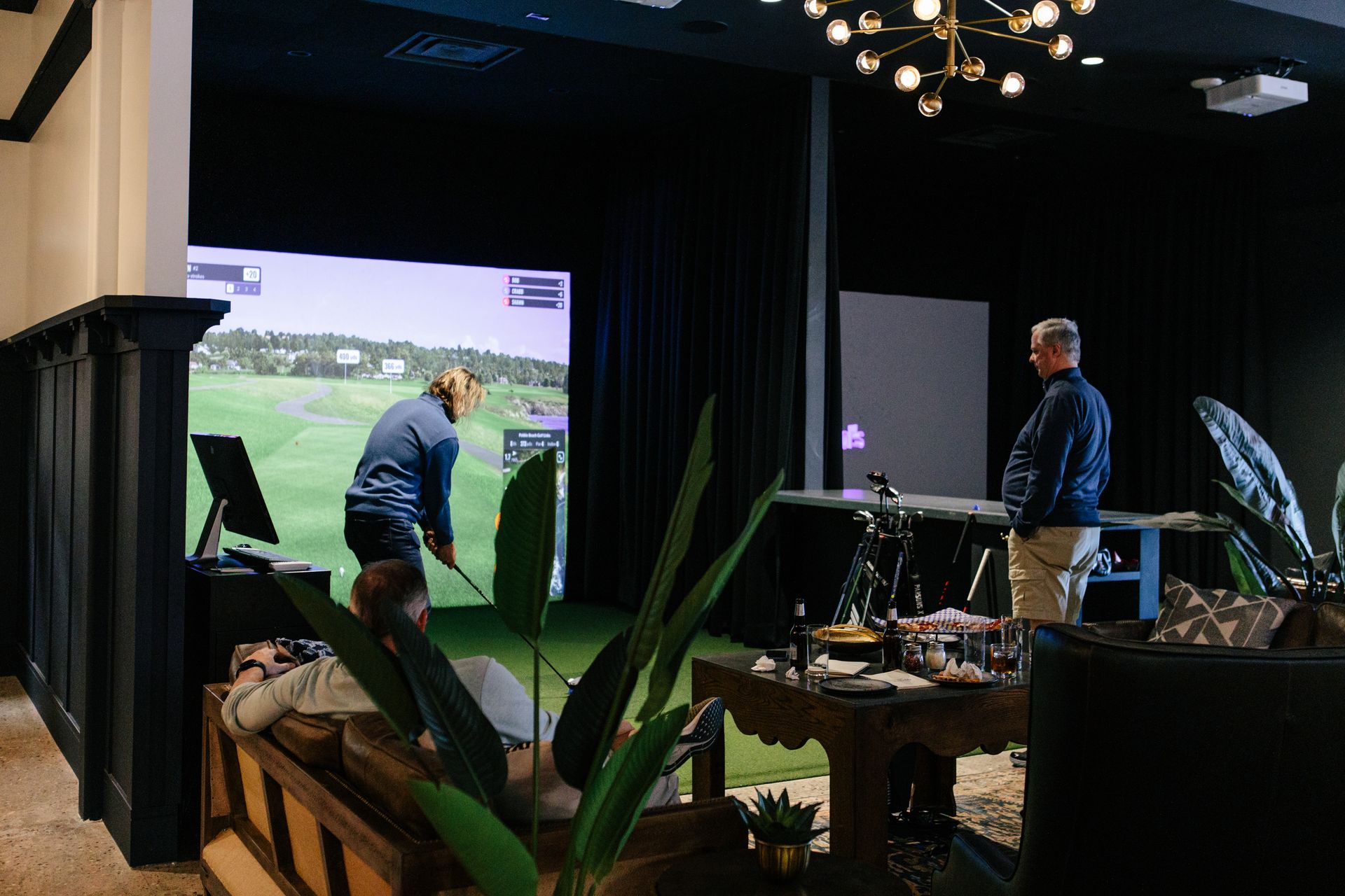 Trevor's Liquor on E. Mayo. Scottsdale 101 Shopping Center