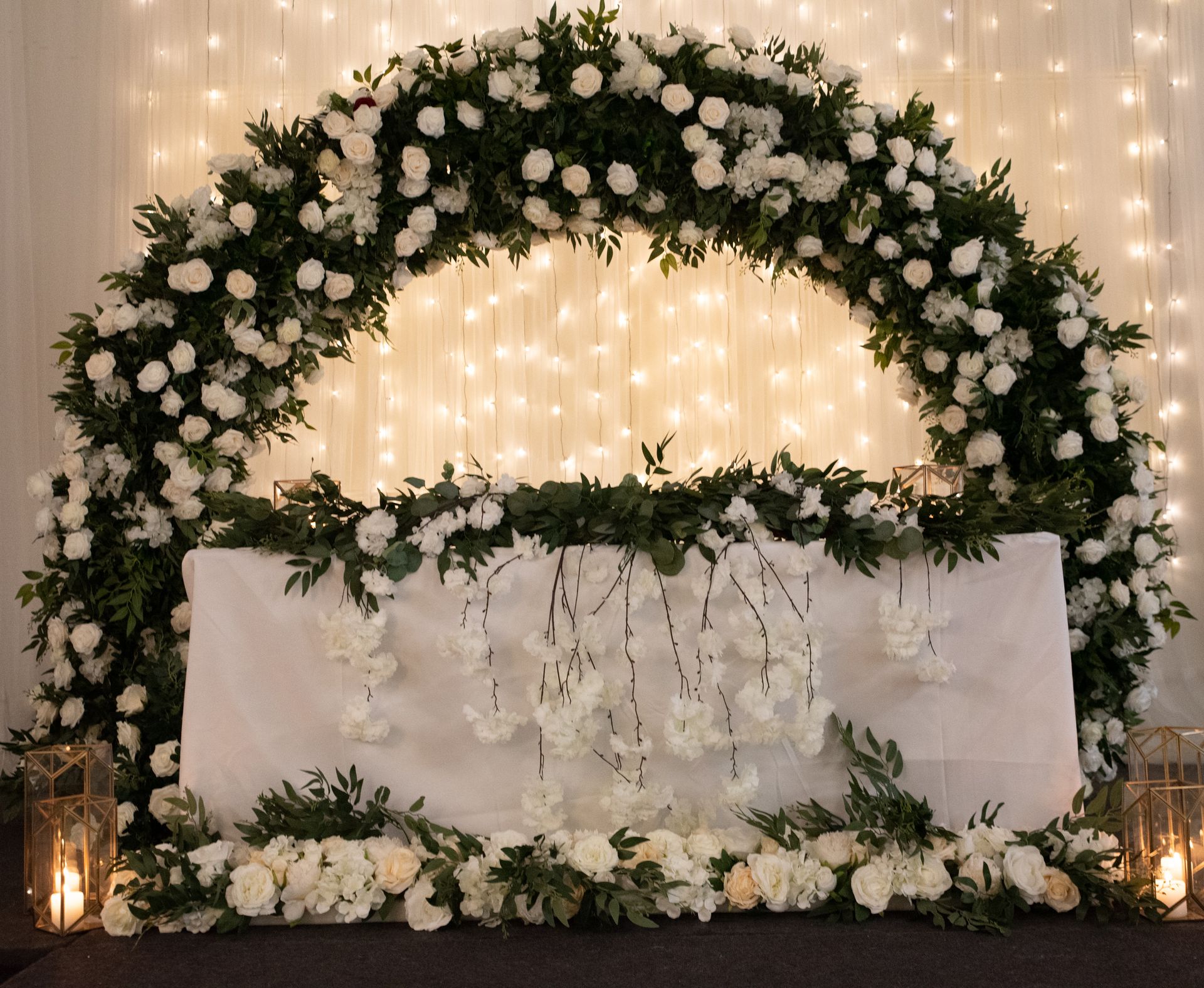 Professional wedding venue dressing by Ex-Pose Events