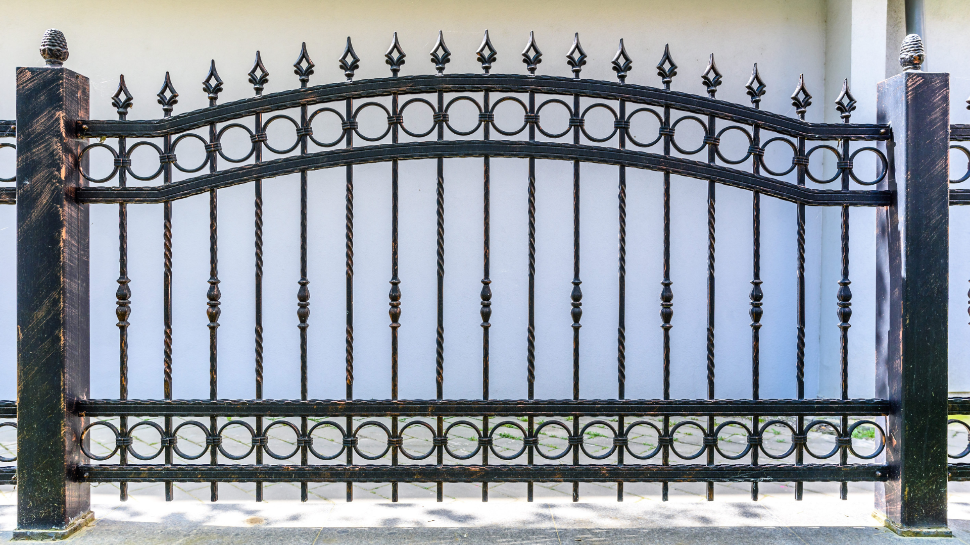 Steel Fence Installation | United States | The Fencing Specialist