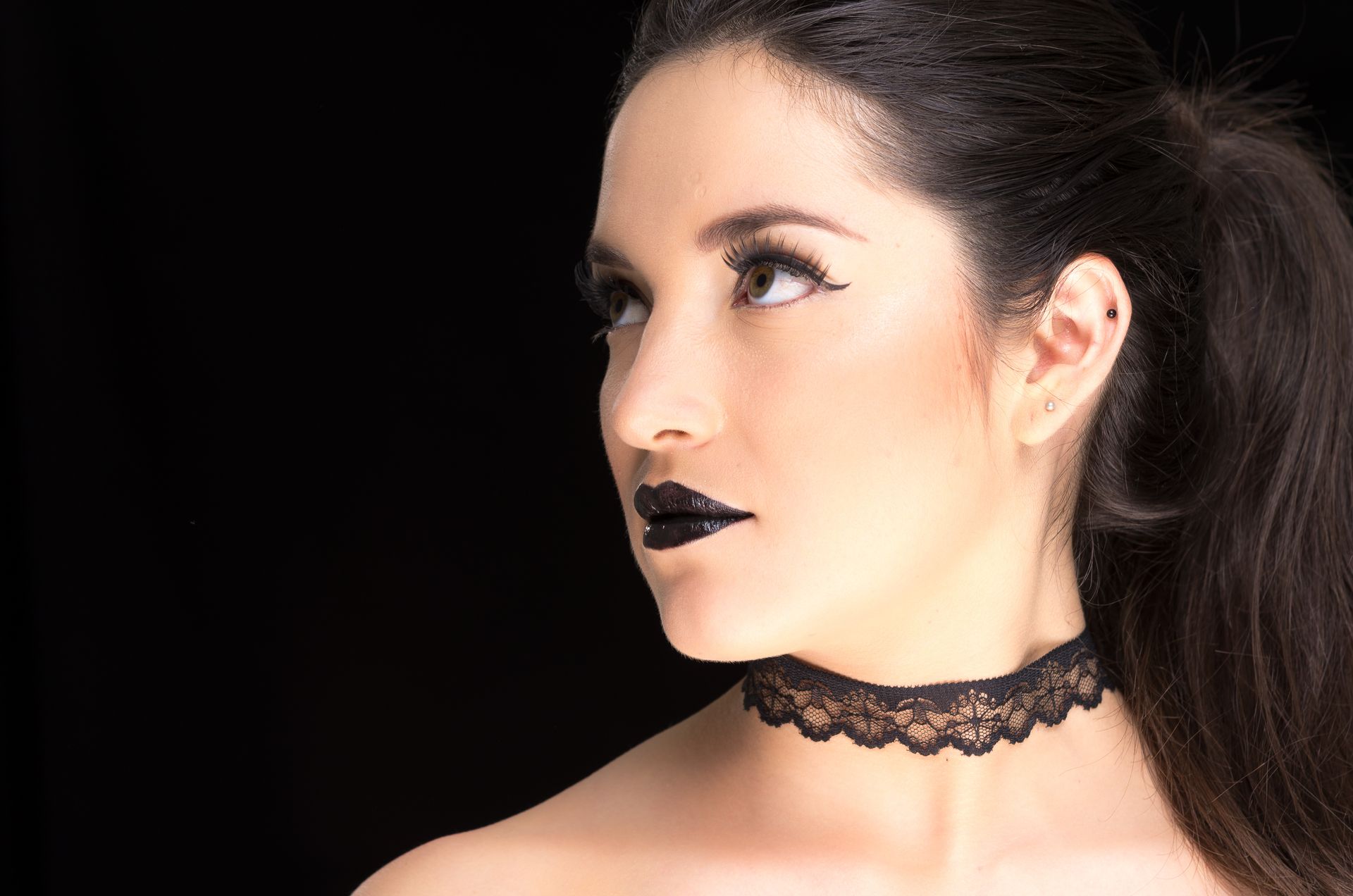 Introduction to Gothic Makeup: Quick Tips and Ideas | Ellebrow NYC