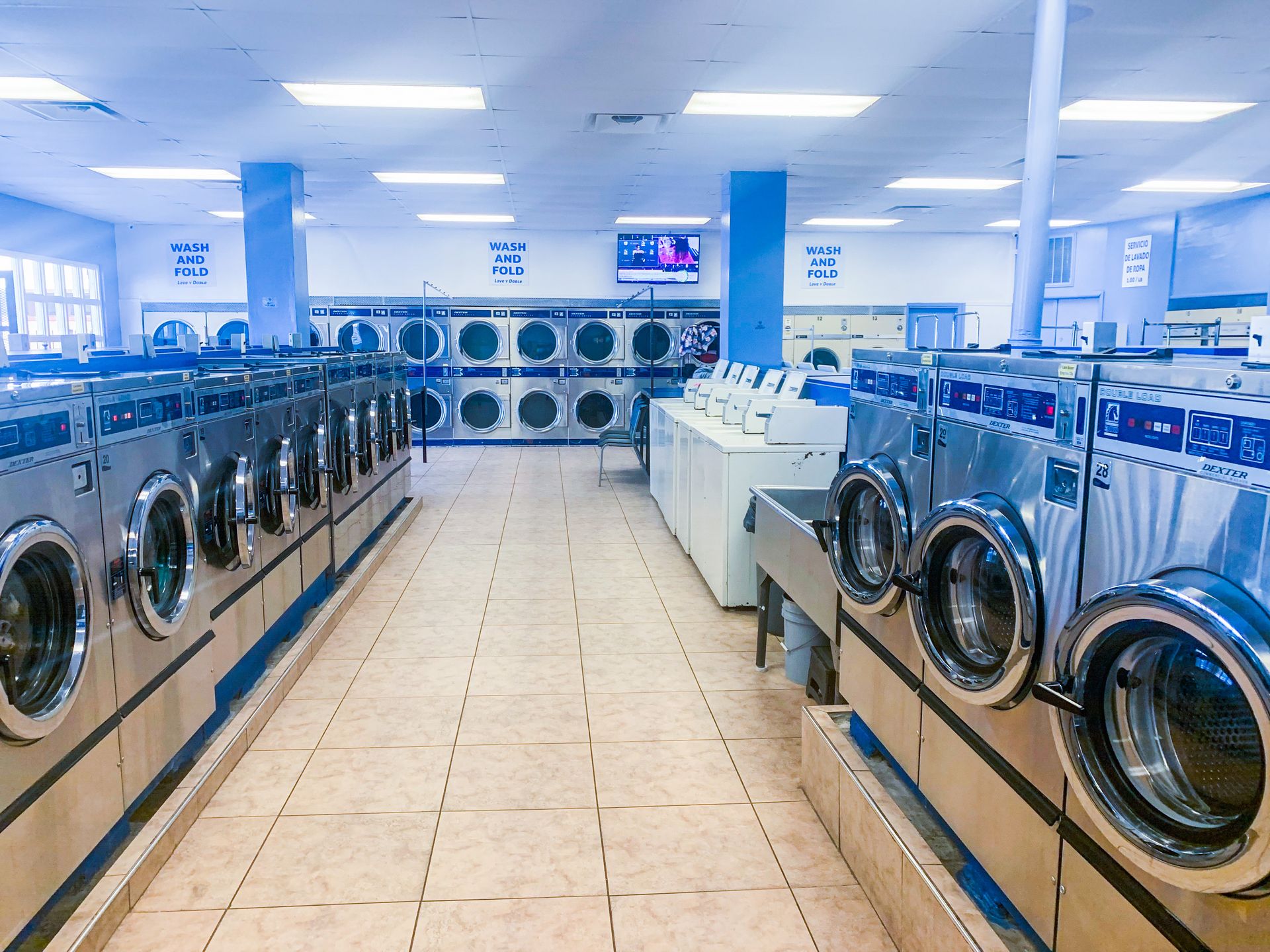 The Laundry Wheel Coin Laundromat & Wash and Fold- Phoenix, AZ
