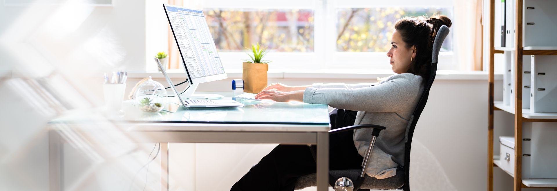 Best Posture for Sitting at a Desk | APM of St. Charles