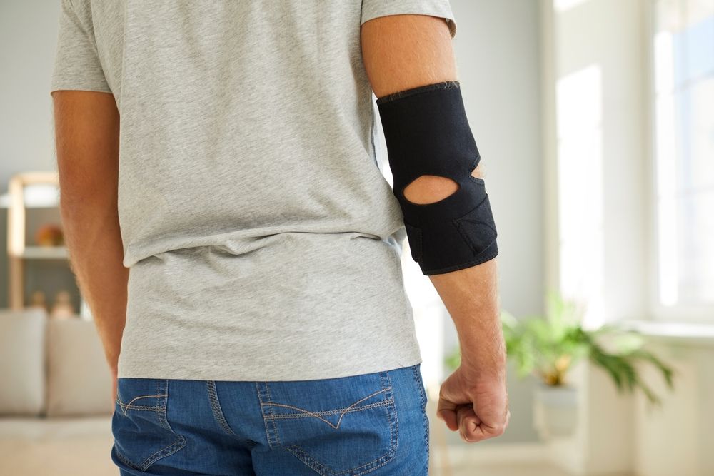 A Complete Guide to Golfer's Elbow | APM of Saint Charles