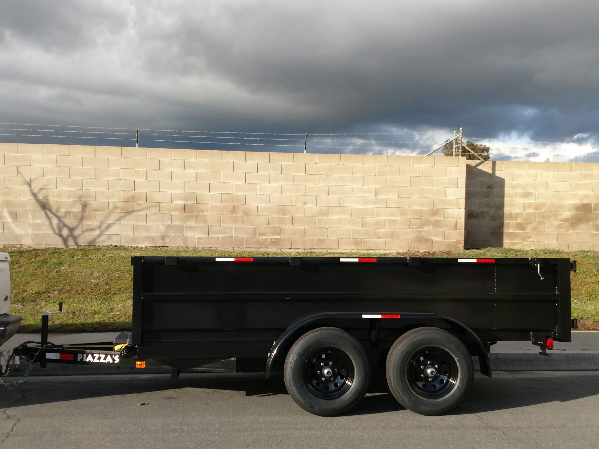 New and Custom Dump Trailers | Piazza's Trailers & Master Tow