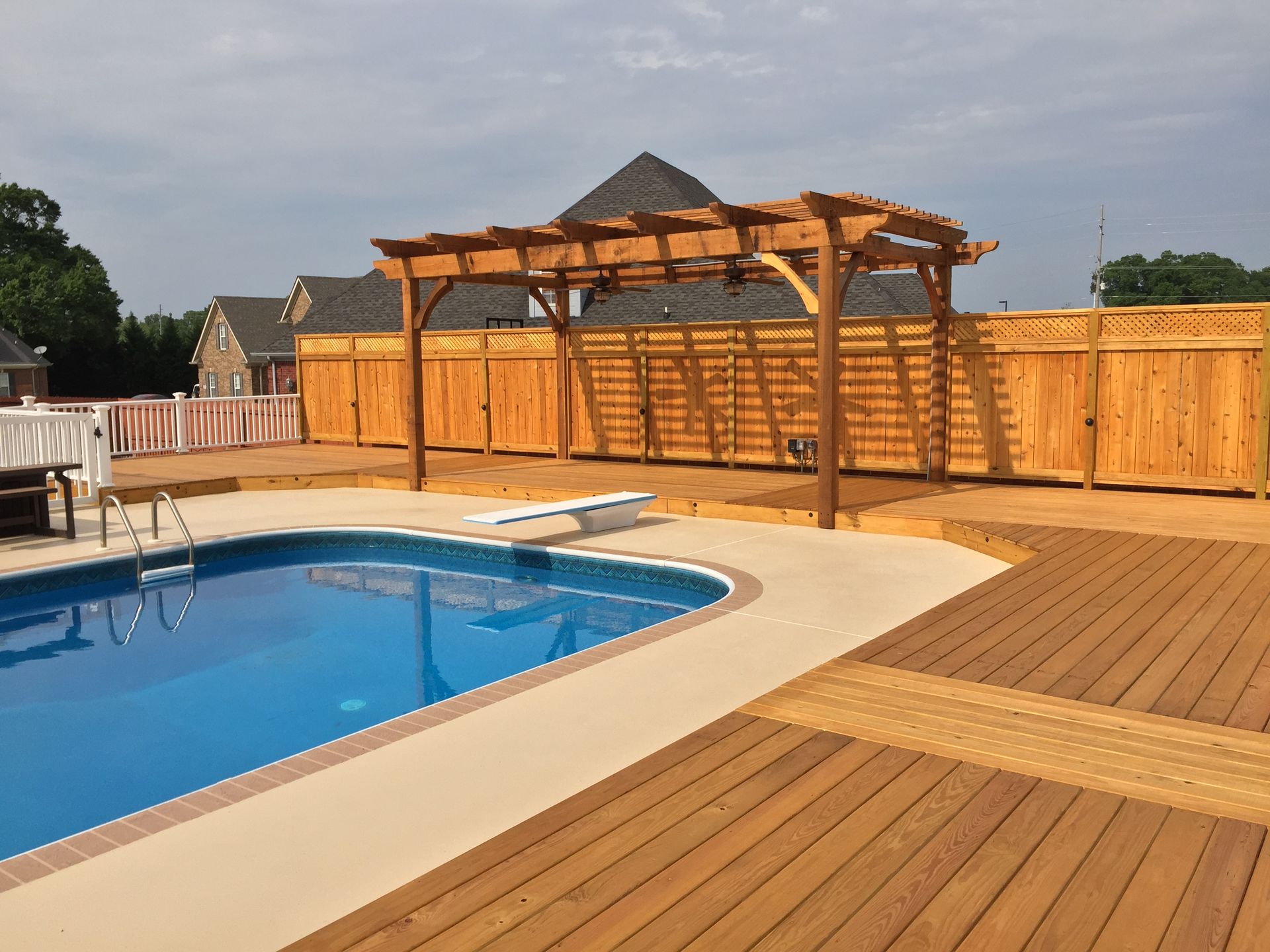 Pine Decks | Madison, Alabama | Deckbuilders