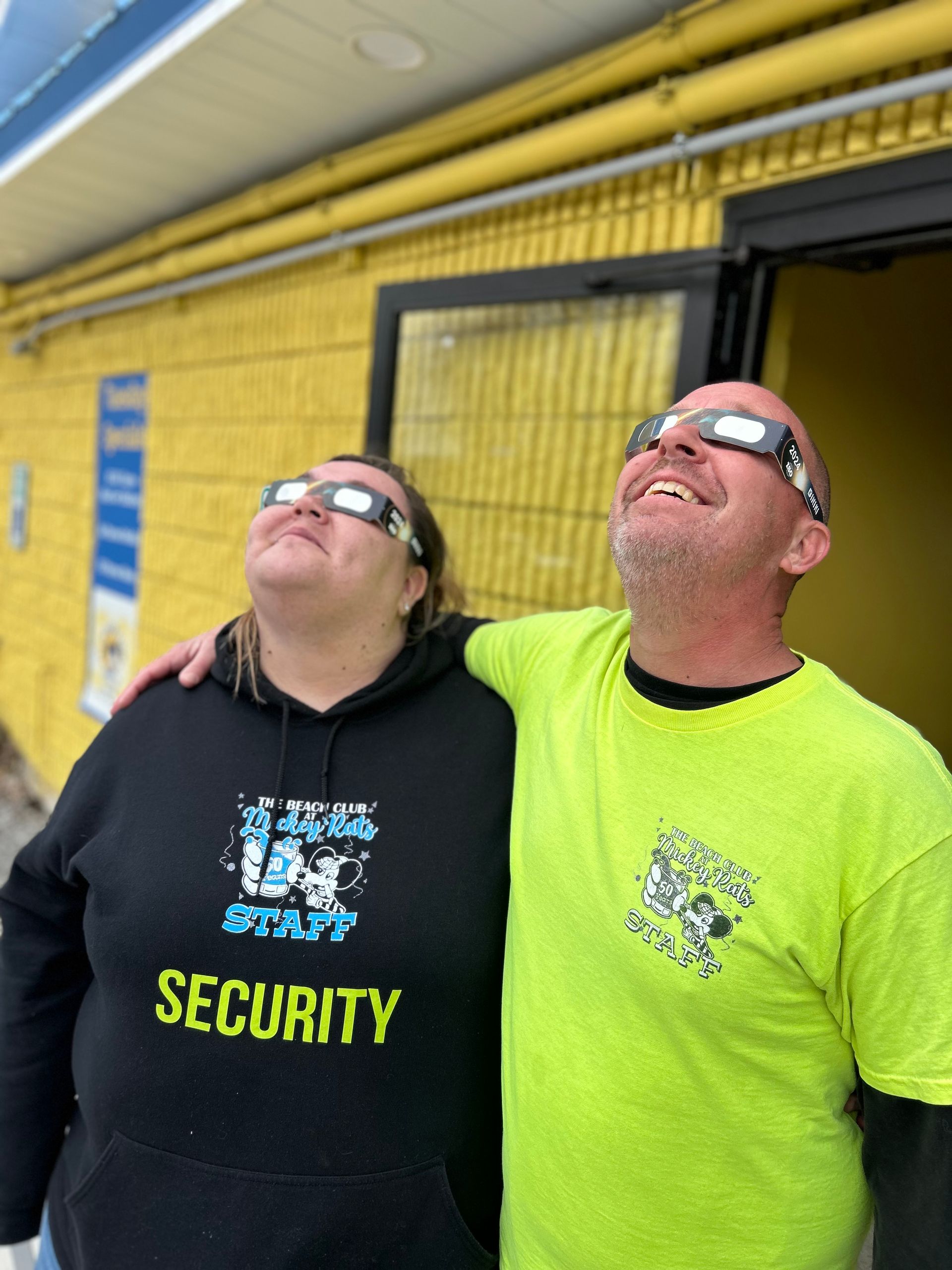 Beach Bar Restaurant | Angola, NY | Night Club & Live Music