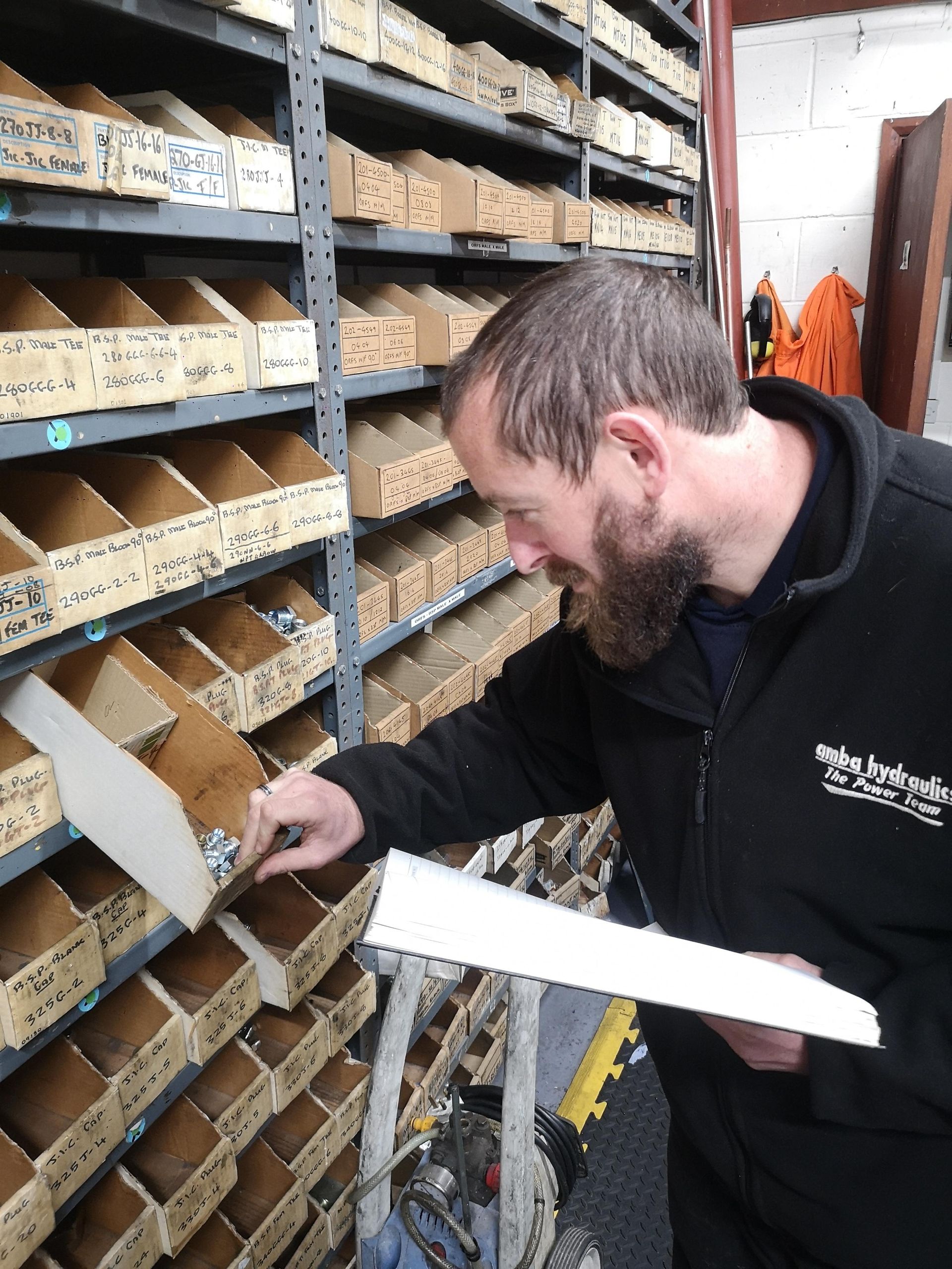 HOME [www.ambahydraulics.co.uk]