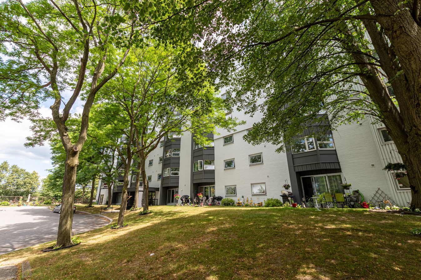 Apartment Gallery | Village Green