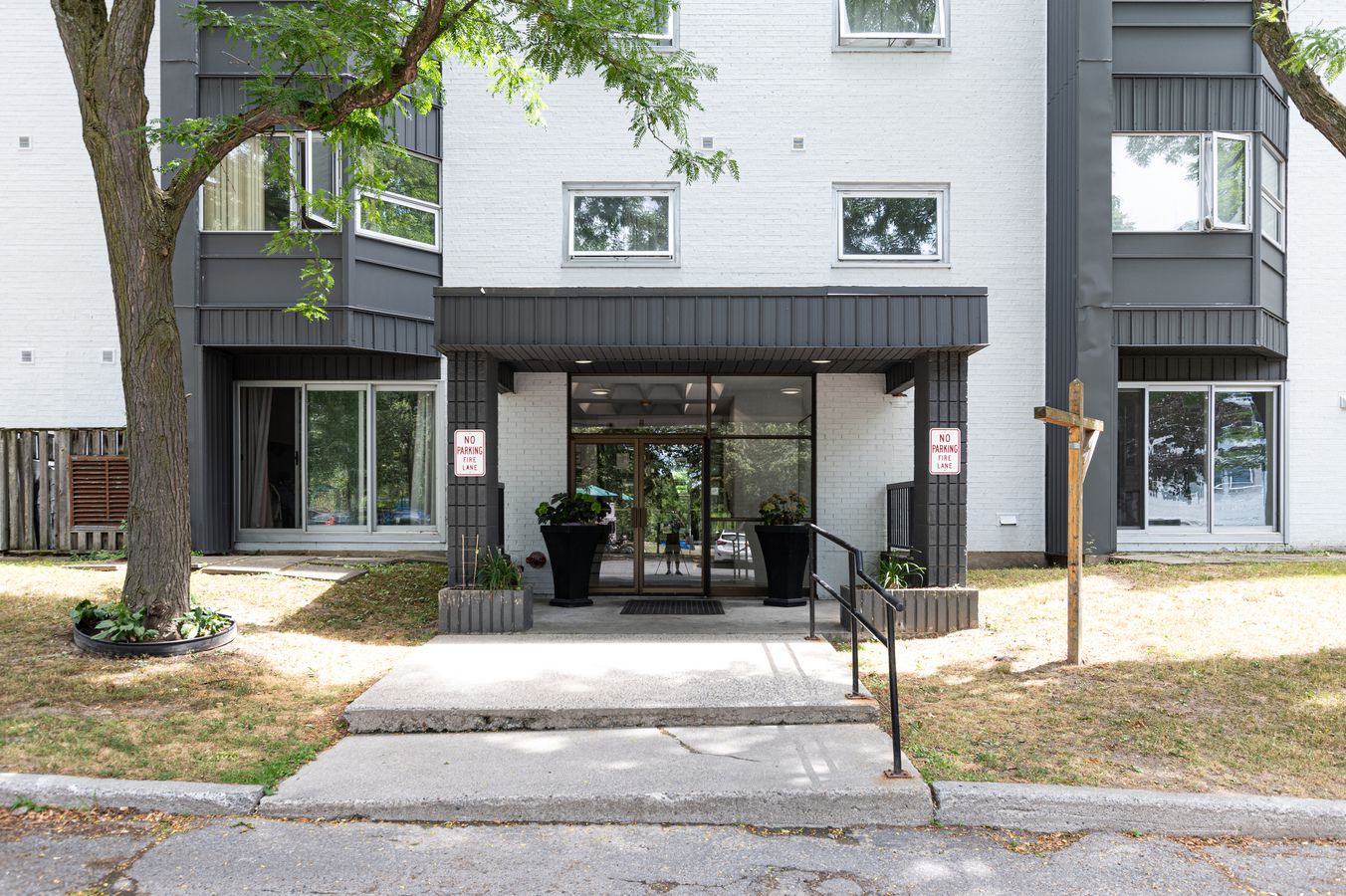 Apartment Gallery | Village Green