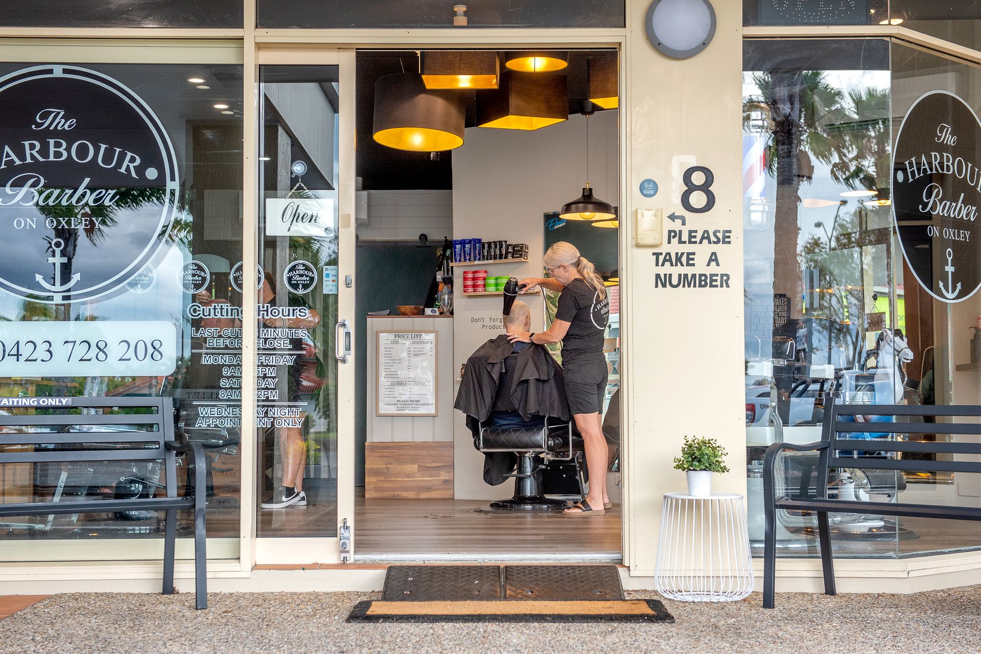 THE HARBOUR BARBER ON OXLEY