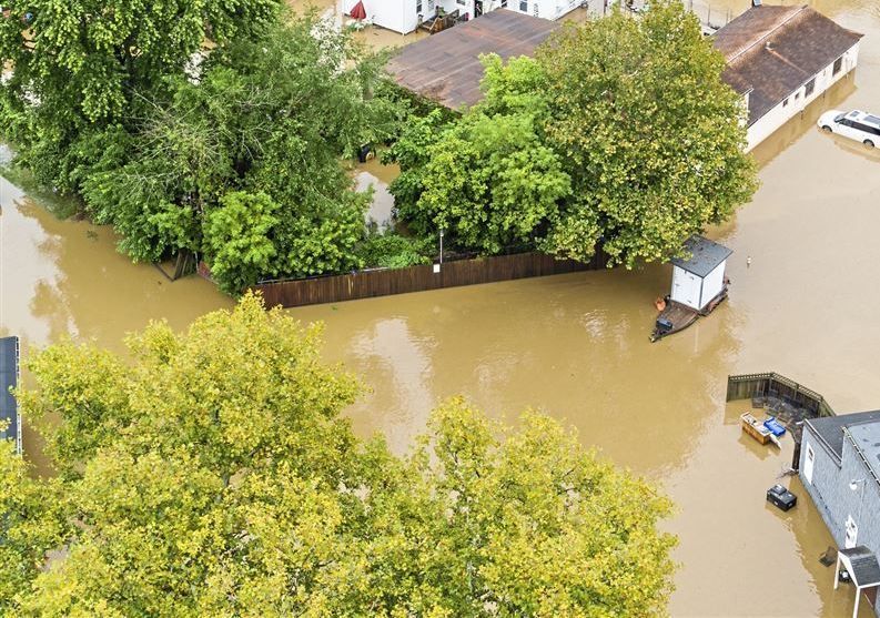 ABOUT US & OUR COMMUNITIES