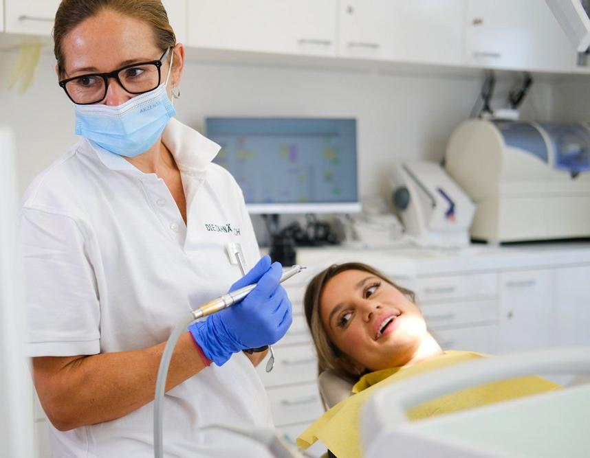 Mundgesundheit & Herz: Wie Zähne das Herz beeinflussen