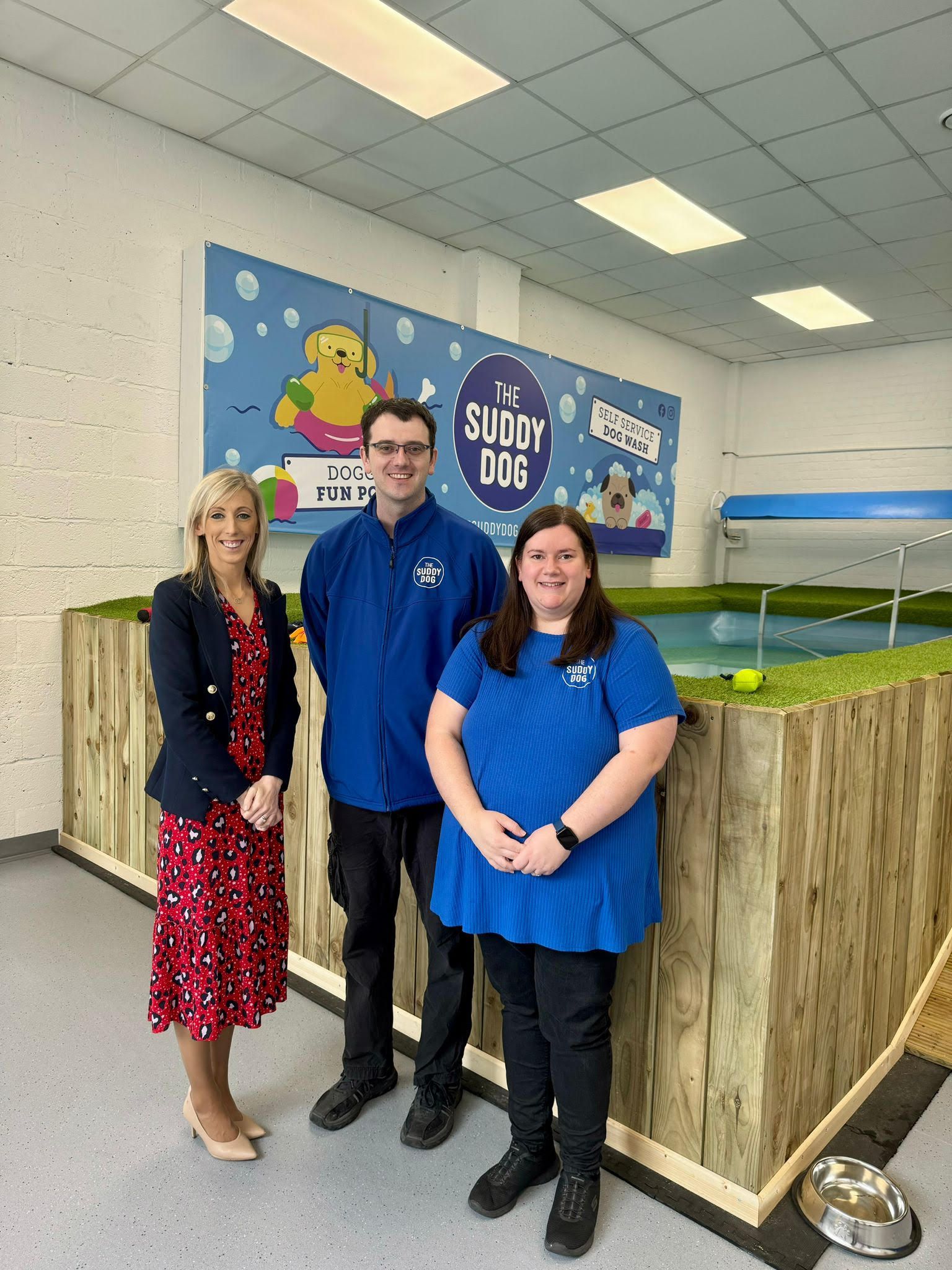 LOCKHART HELPS PROMOTE NEW DOGGY BUSINESS, BANBRIDGE