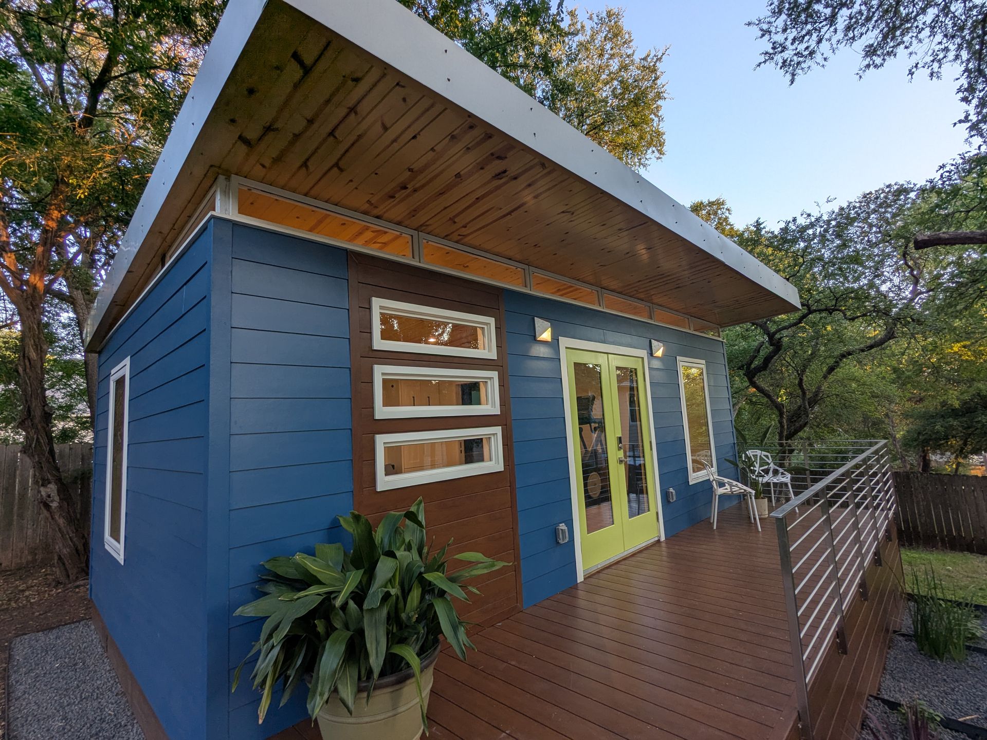Modern Studio 14x24