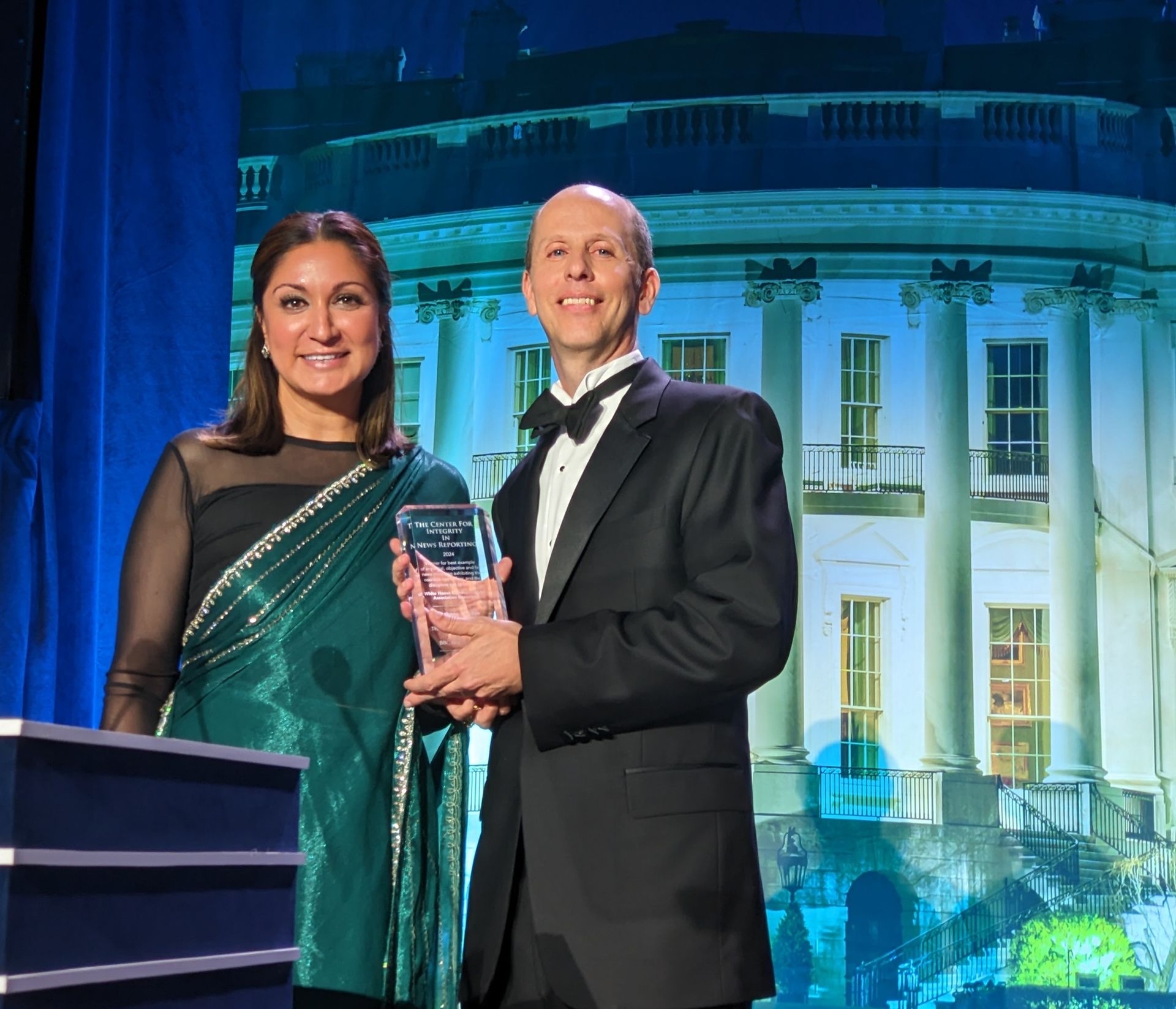 Anthony Zurcher receives the inaugural Center for Integrity in News ...