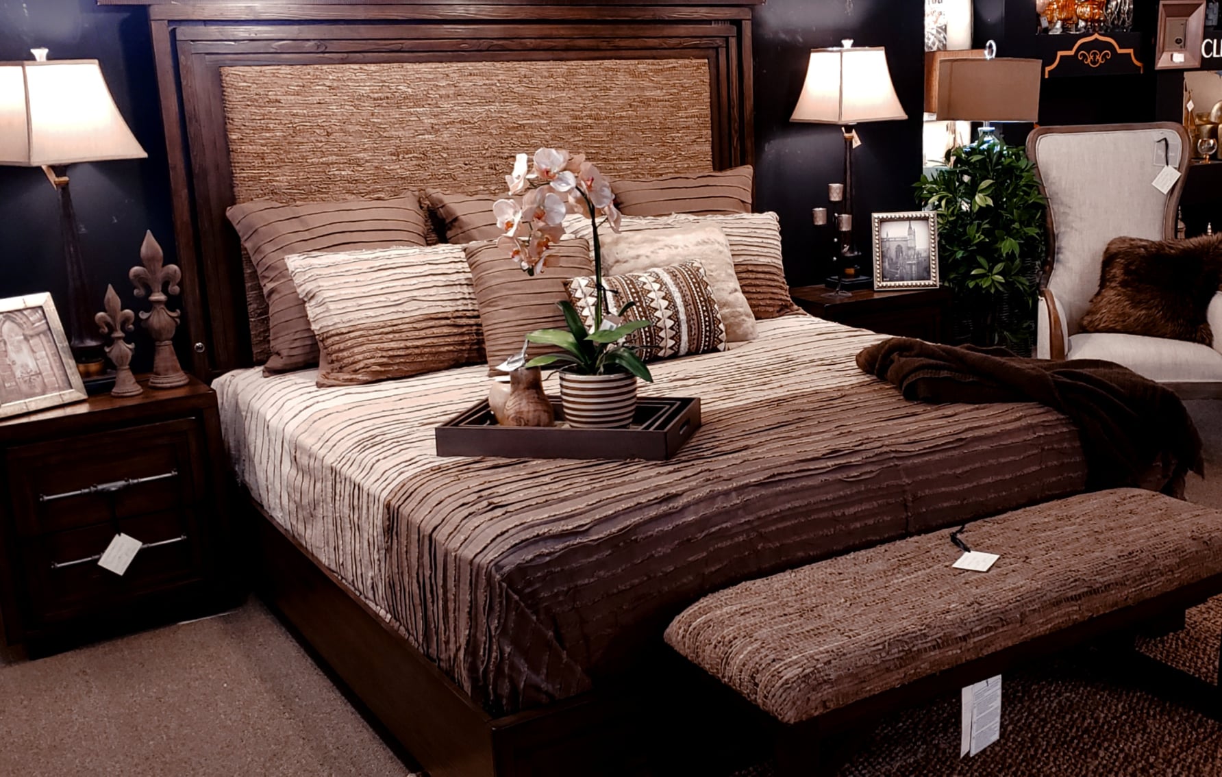 Essentials Home Decor - Top Rated Home Goods Store - Medford, Oregon