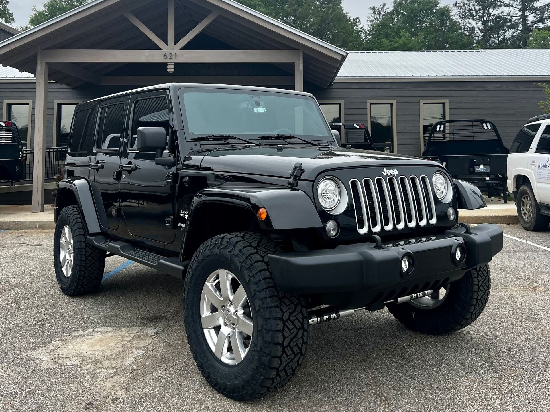 Auto Repair & Tires in Alabama & Taft TN | Davis Tire Group