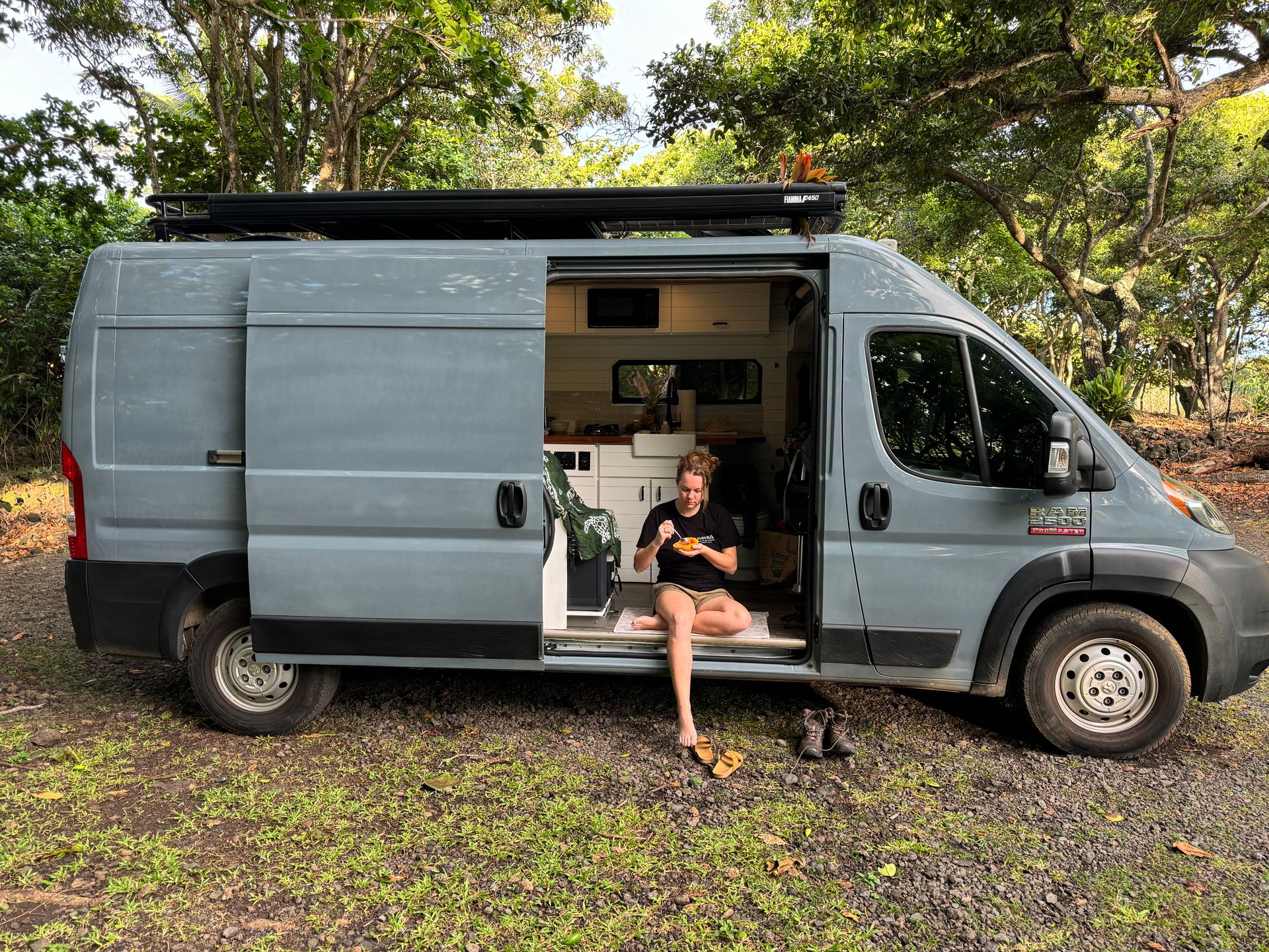 Mana Vans Hawaii Customers | Camper Van Rental on Maui