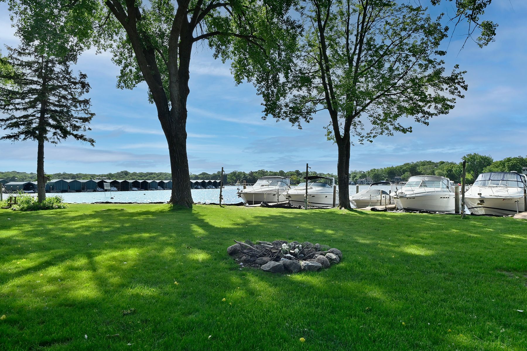 Vacation Rental | Lake Minnetonka, Minnesota | 952-292-1670