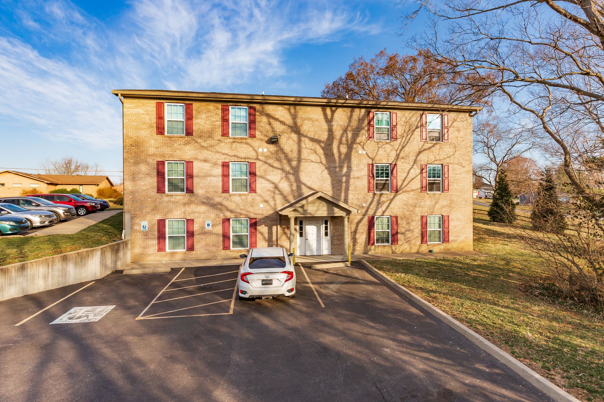 Walton Reserve | Crittenden Apartments