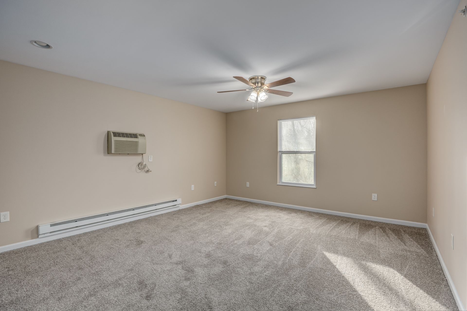 Walton Reserve | Crittenden Apartments