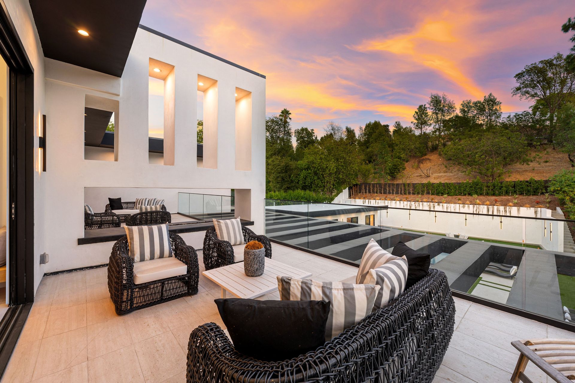 Real Estate Services | Red Dog Real Estate | Sacramento