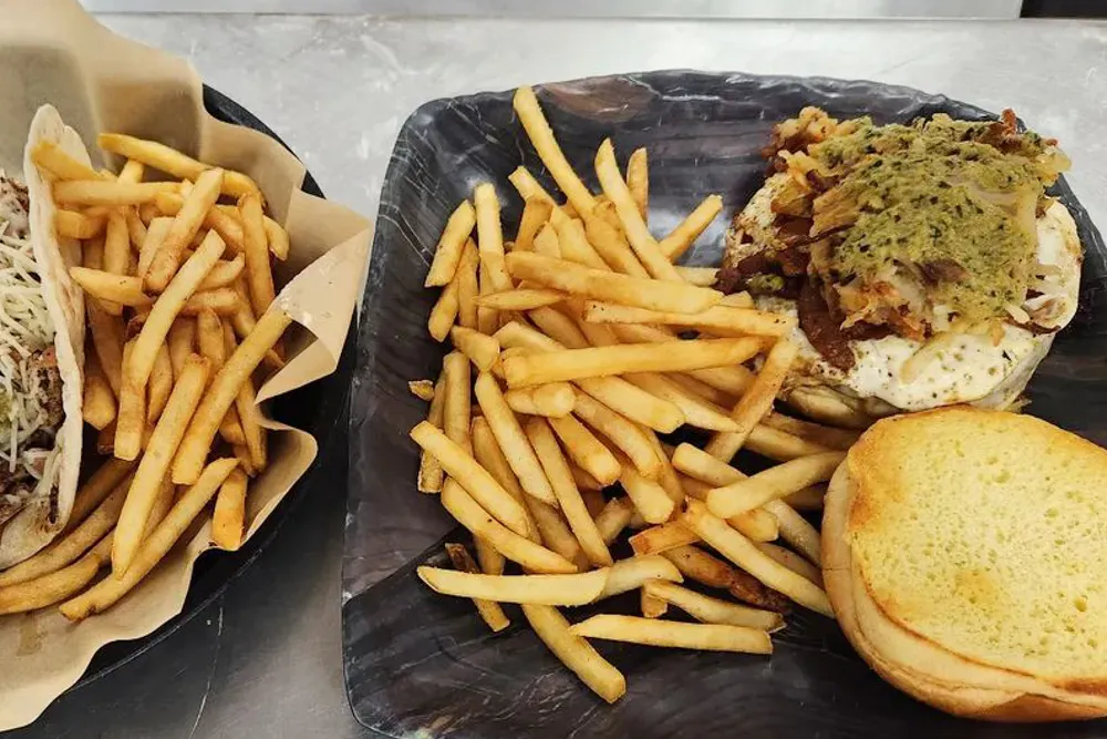 9 Must-Try Burgers in Greensboro, NC (+ Map!)